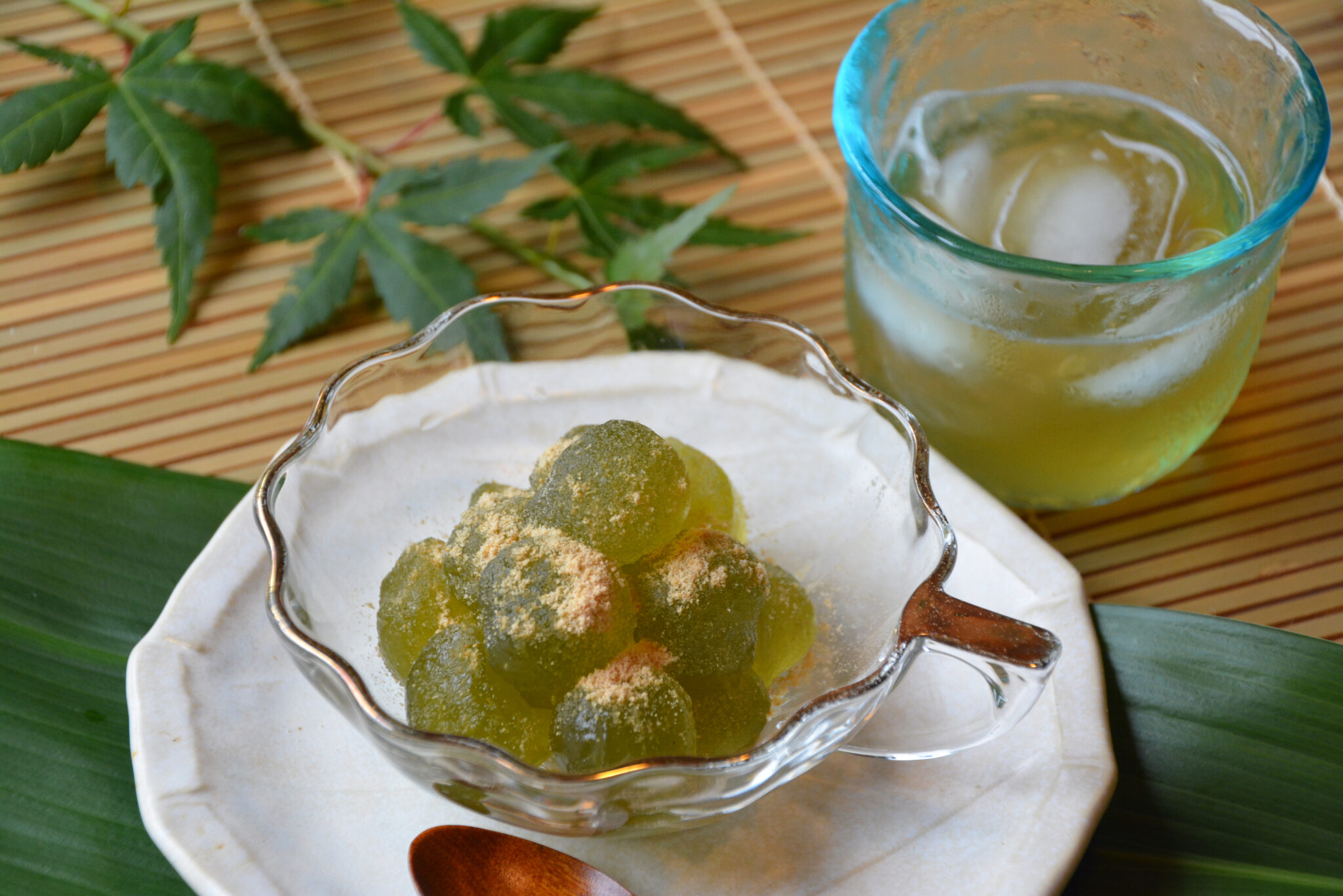 10 Japanese Traditional Sweets & Confectionery - A Locals Picks!
